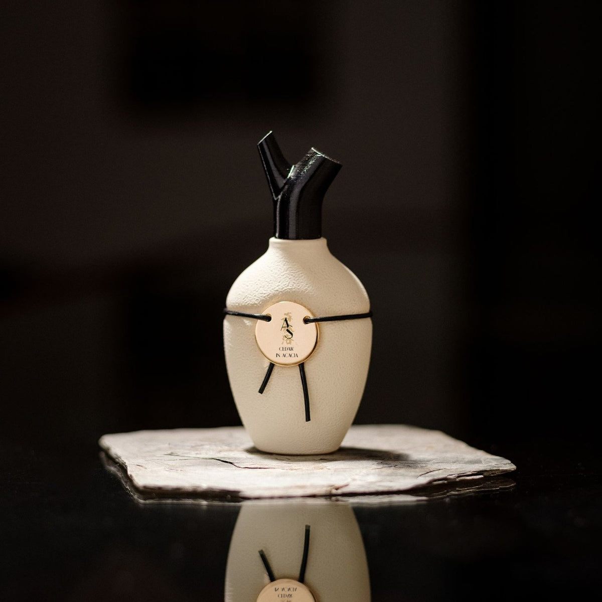 Cedar in Acacia - Cèdre en Acacia - Scents Of Wood